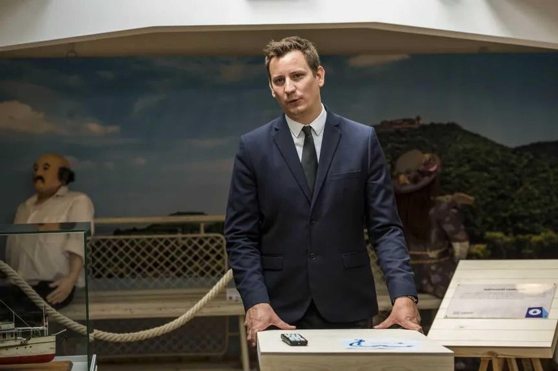 Tiborcz István szerzőtársa lett L. Simon László utódja