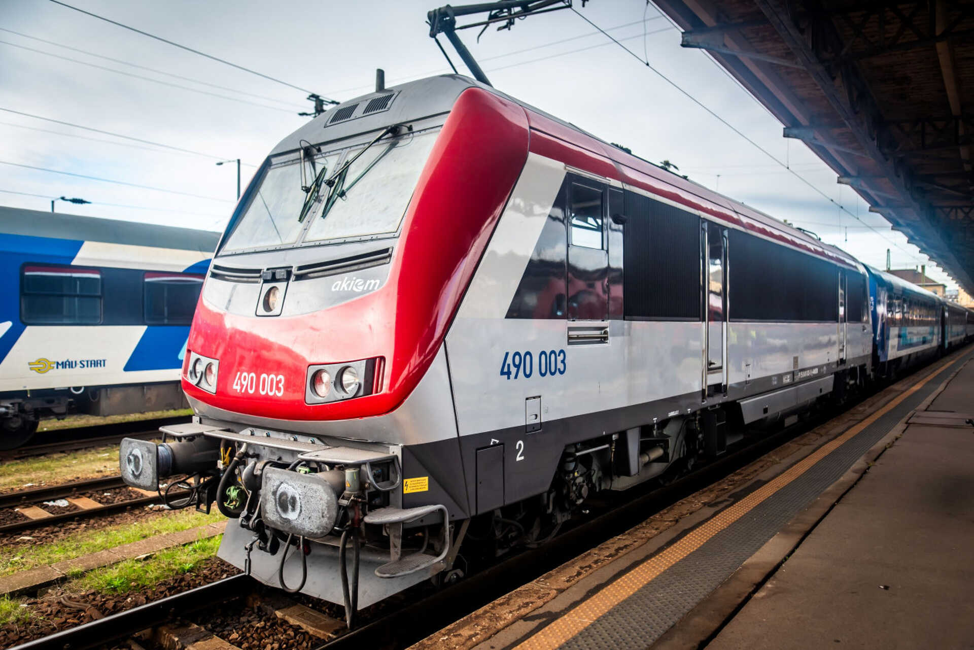 Használt villanymozdonyokat tesztelget a MÁV: InterCity lehet belőlük