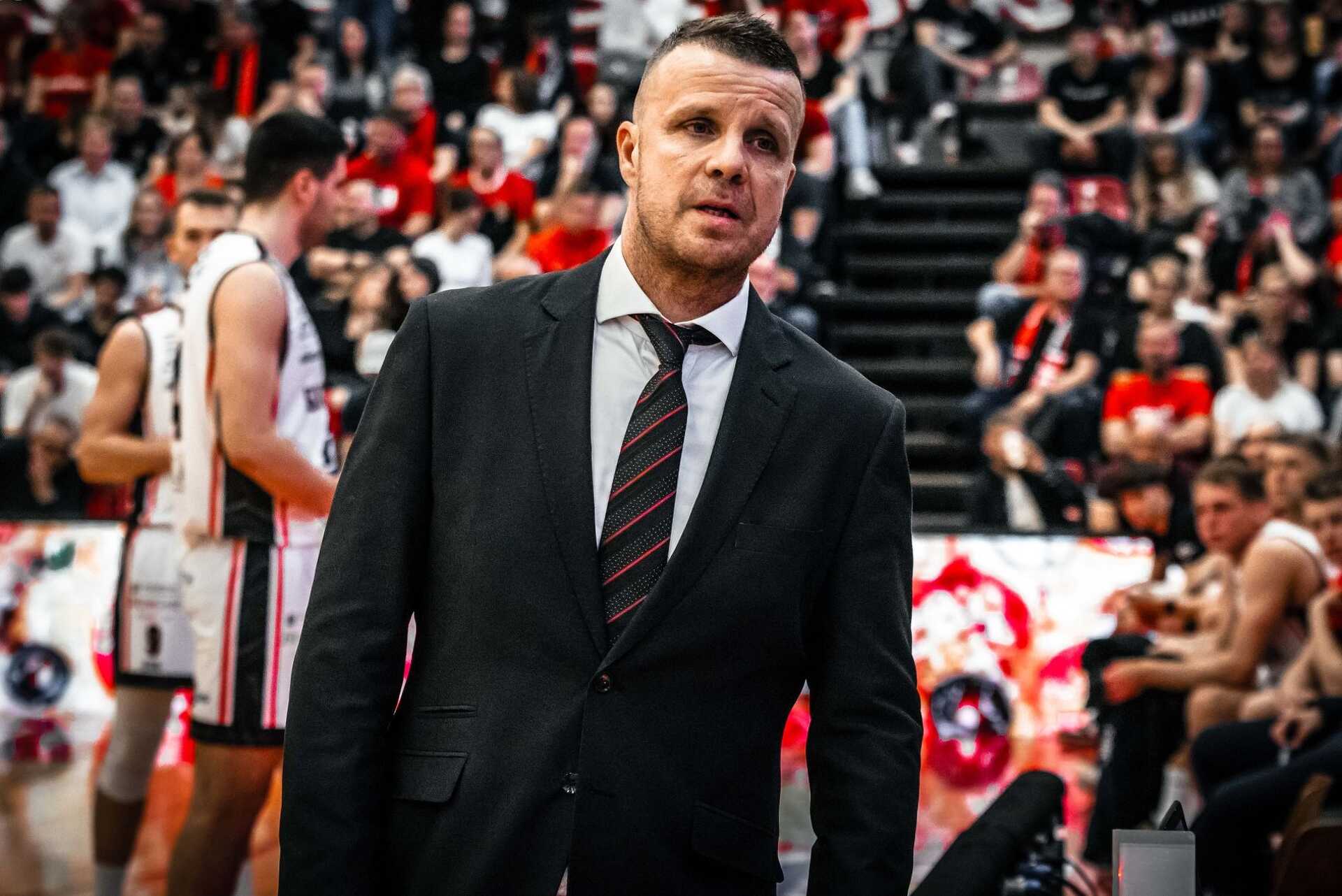 Távozik az Egis Körmend vezetőedzője