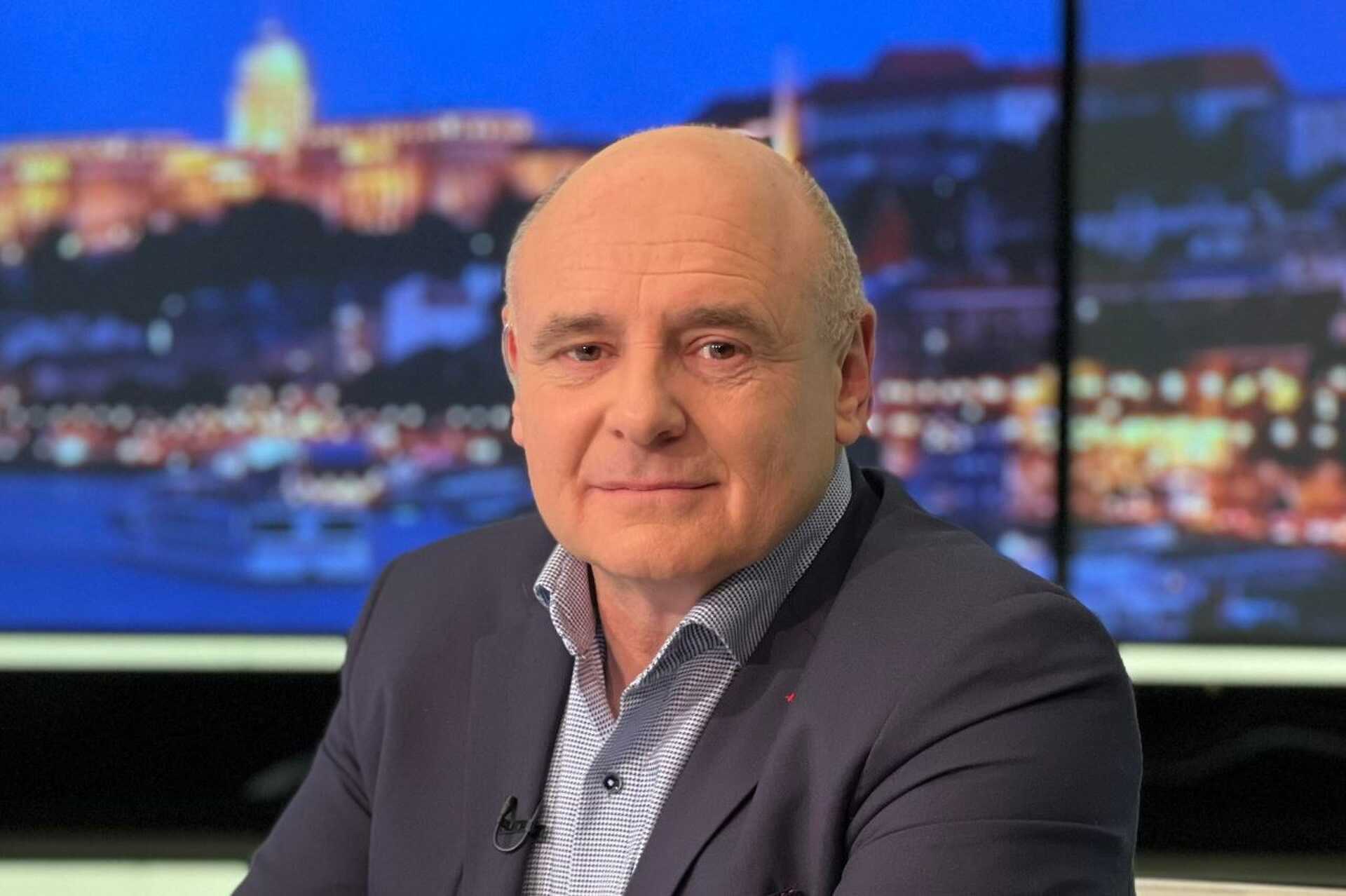 Halálos fenyegetéseket kapott Rónai Egon az Orbán-interjú után