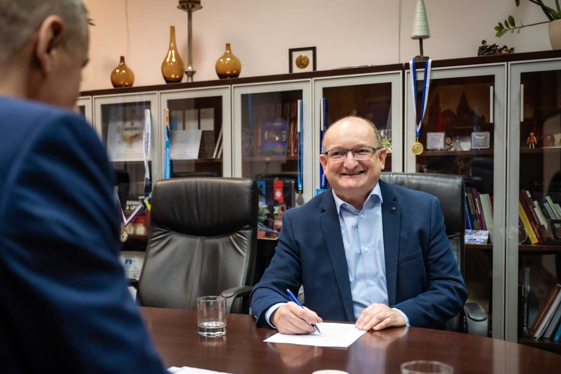 Visszalépésről szó sem lehet - mondja a TISZA Párt szombathelyi ...