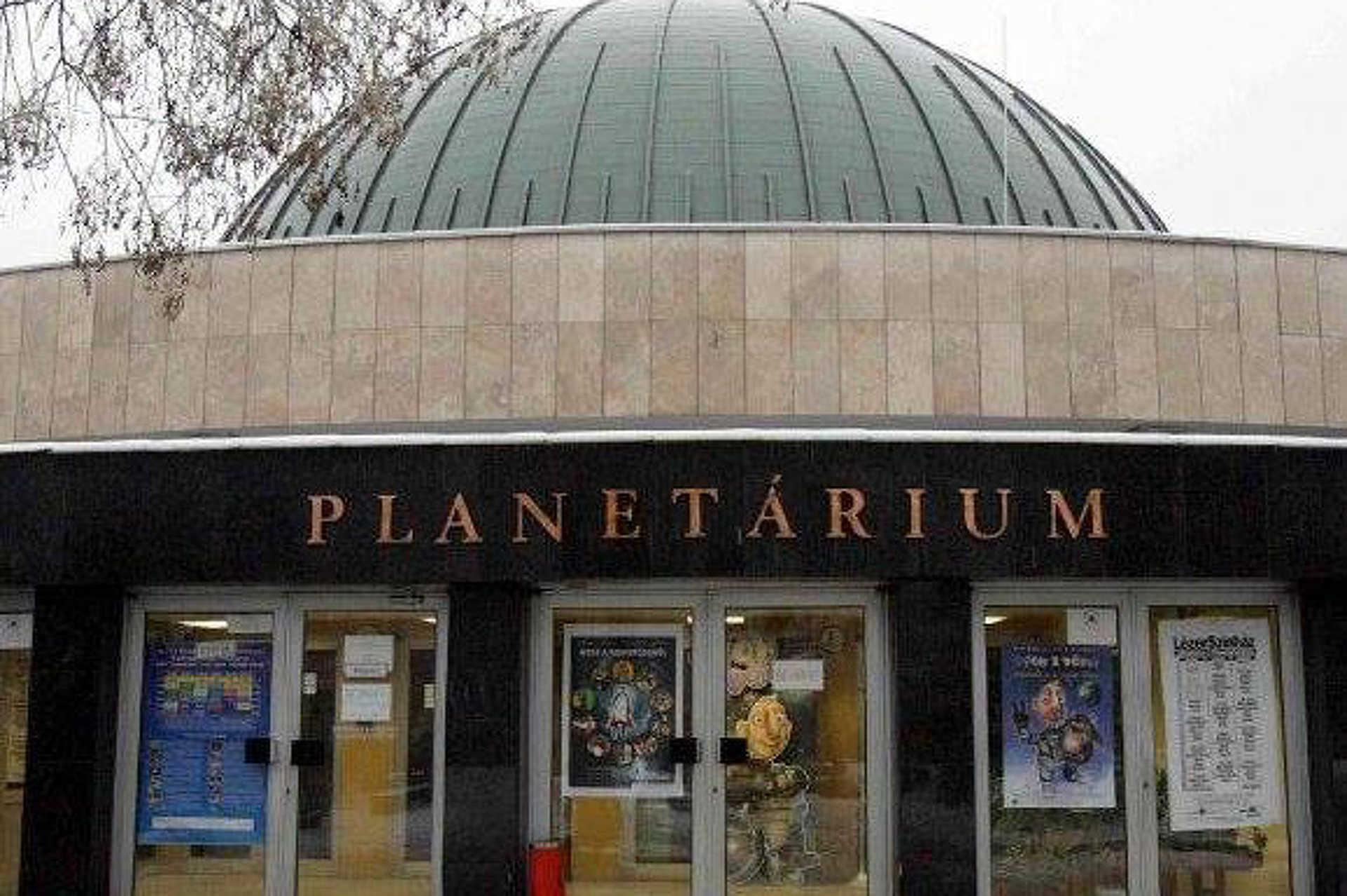 Bezárták a budapesti planetáriumot