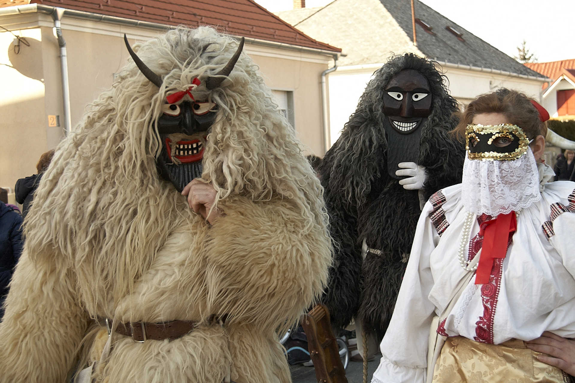 Bucsui busók és jelmezesek