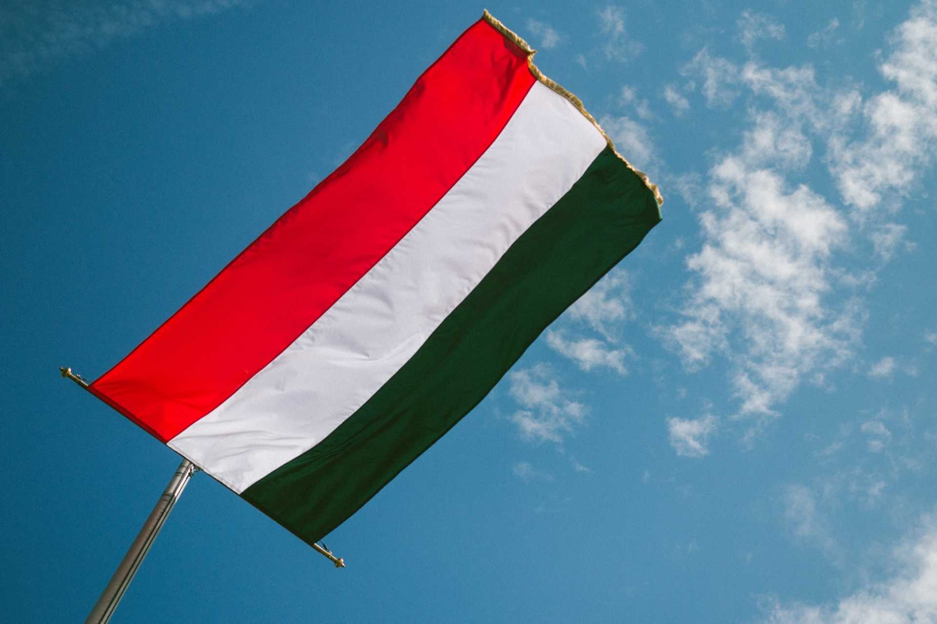 Finnugor nyelv-e a magyar?