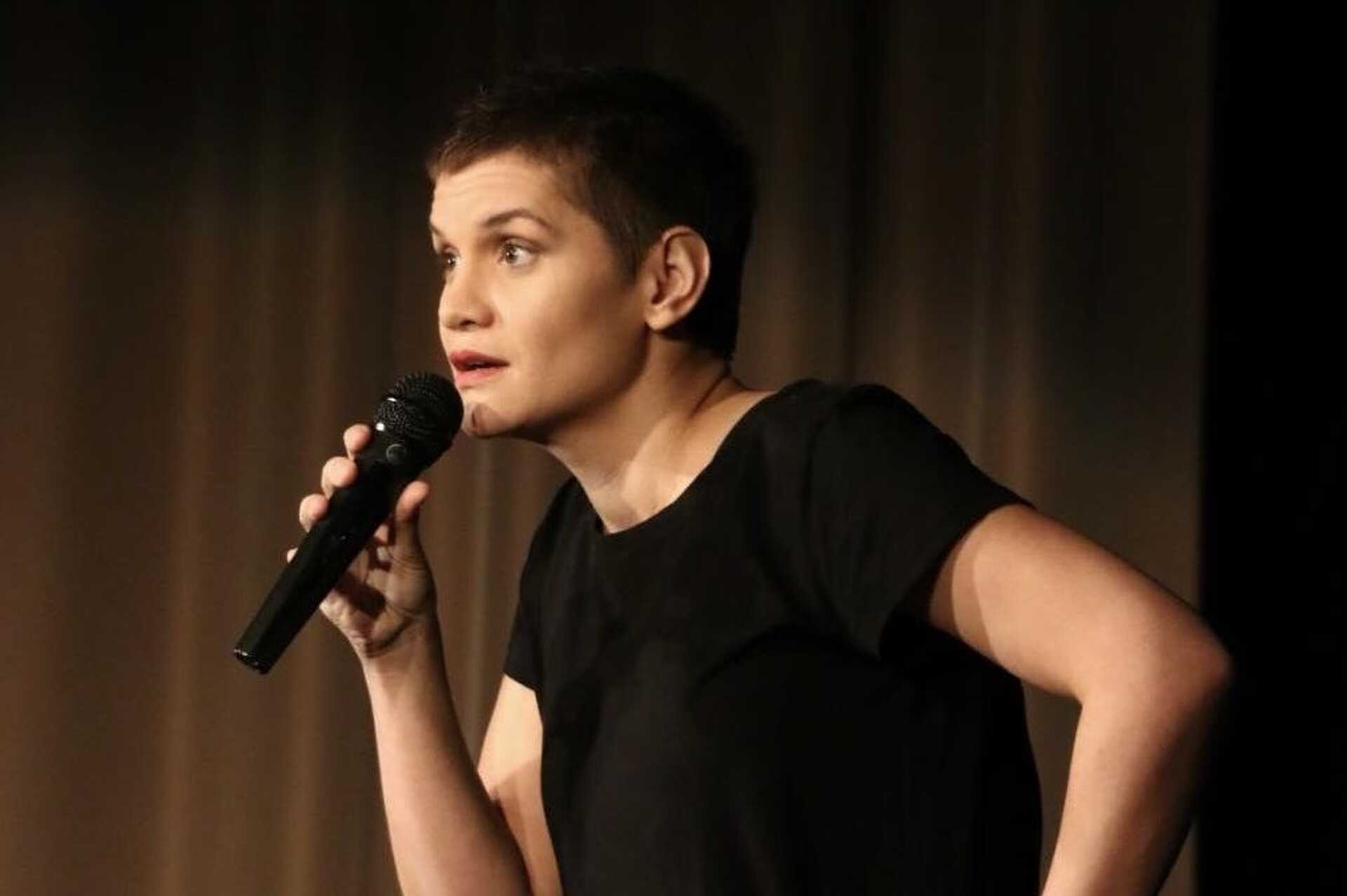 Pottyondy Edina nem léphet fel Sopronban, így Fertődön lesz az előadás