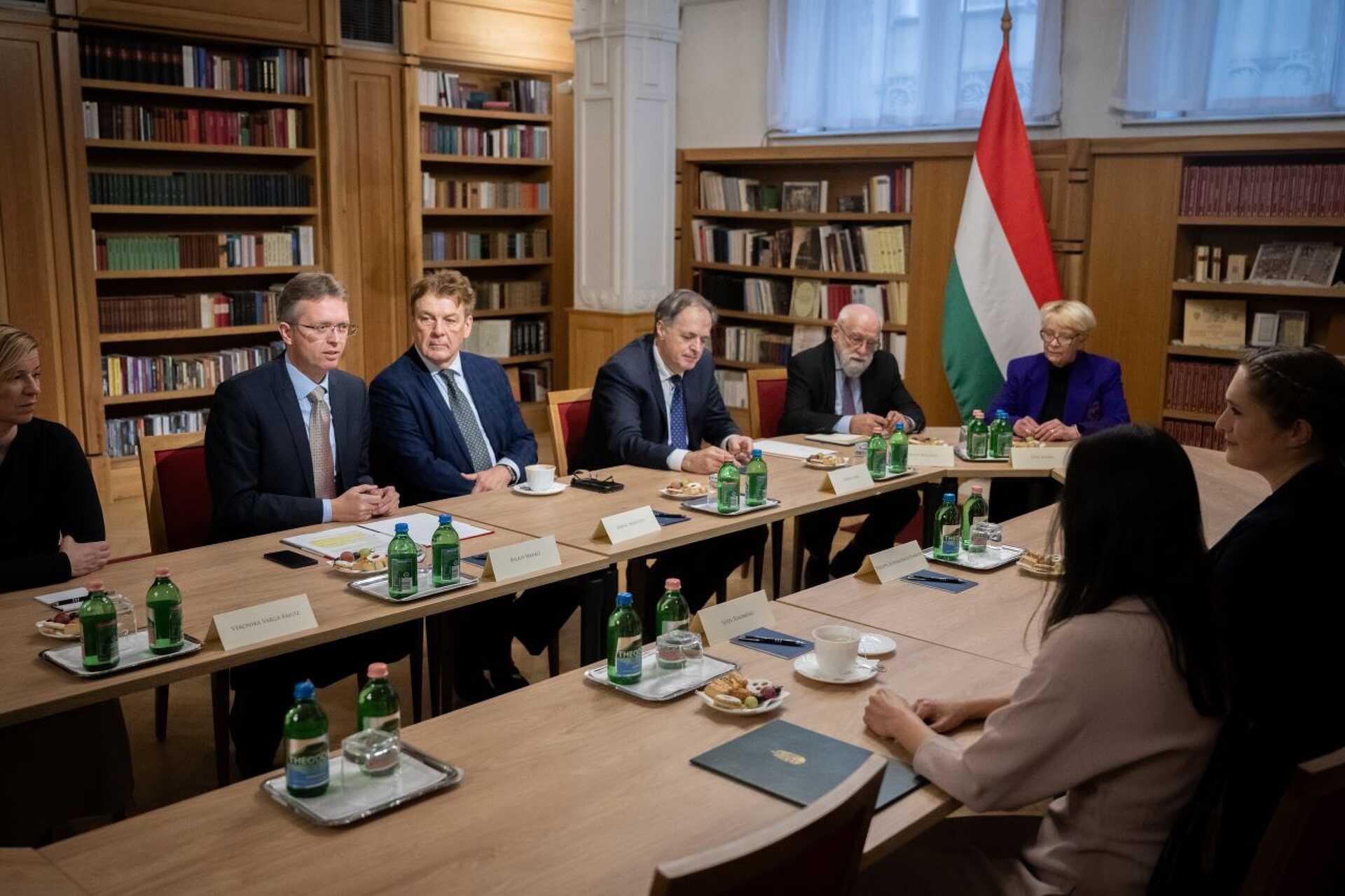 Már biztos, hogy Kőszegre jön az ENSZ egyeteme - Frissítve