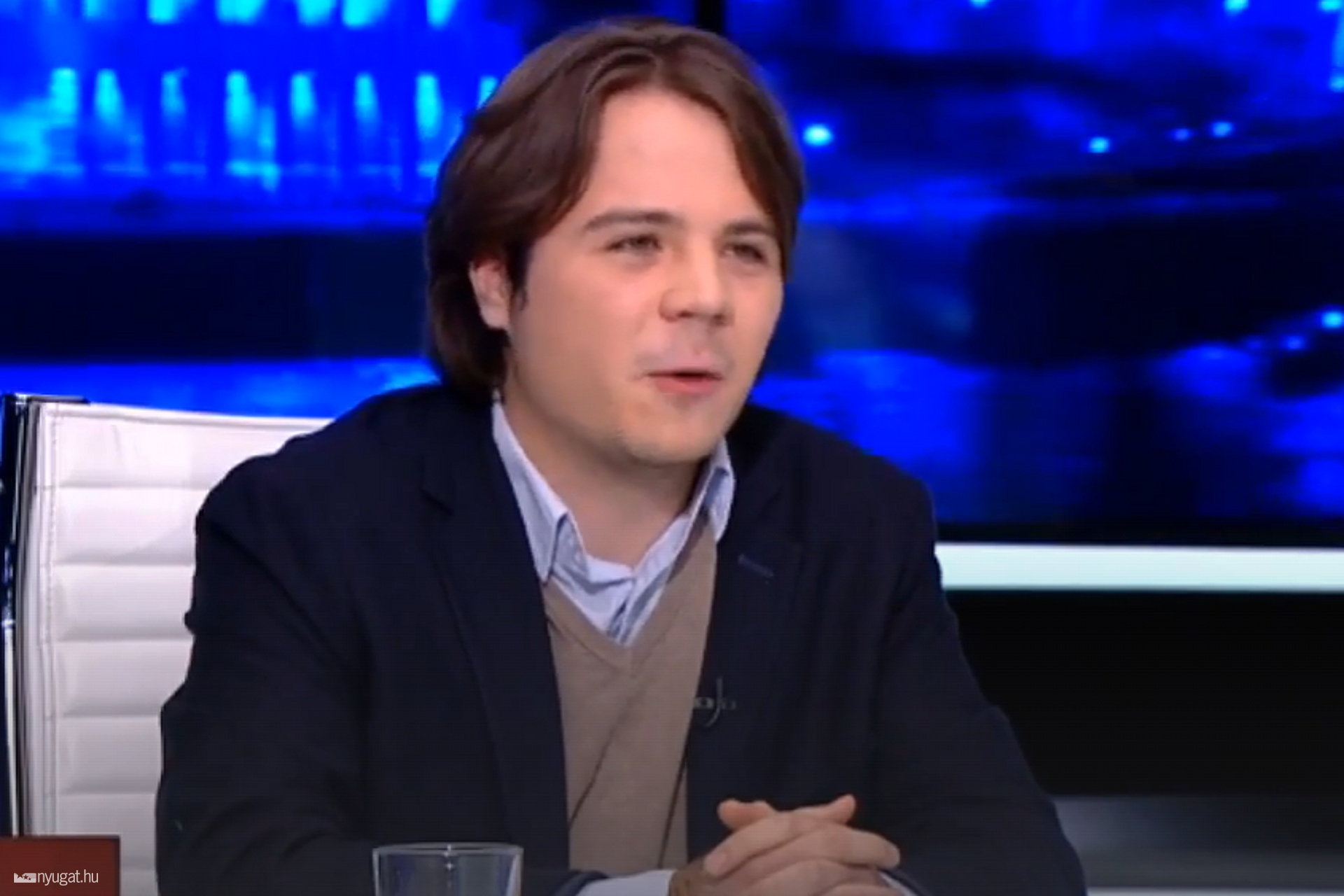 Zaklatási vádak után hagyhatta ott a Momentumot a DPK-találkozót ...