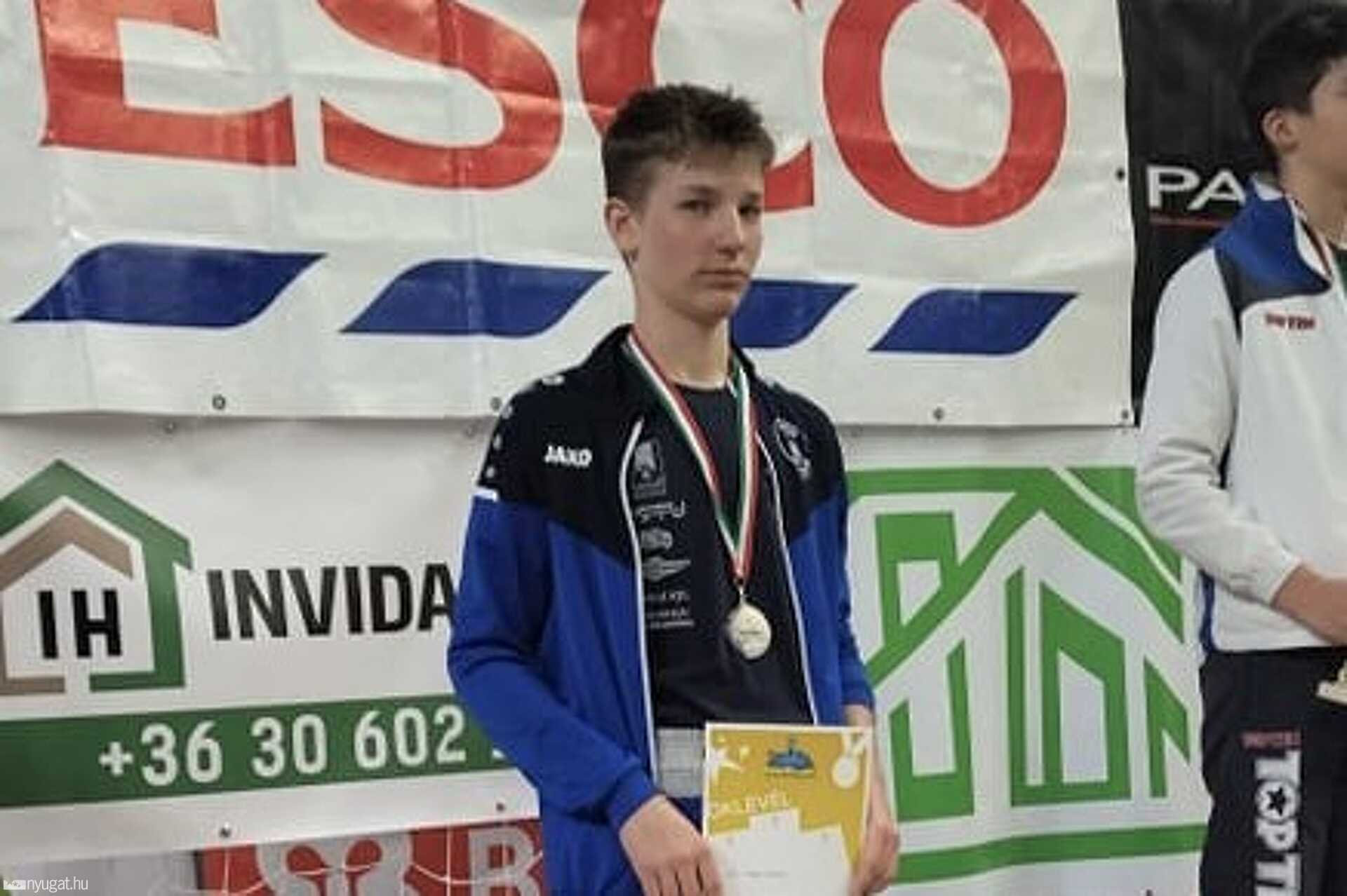 Szépen teljesítettek a szentgotthárdi kick-boxosok Békéscsabán