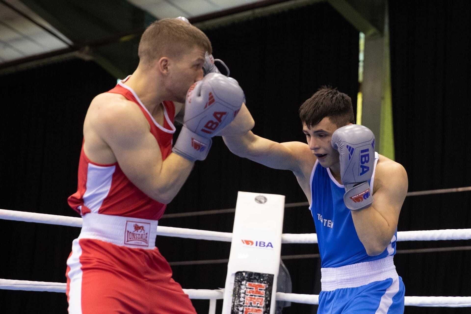 Debrecenben bunyóztak a Fitt-Box vasi ökölvívói