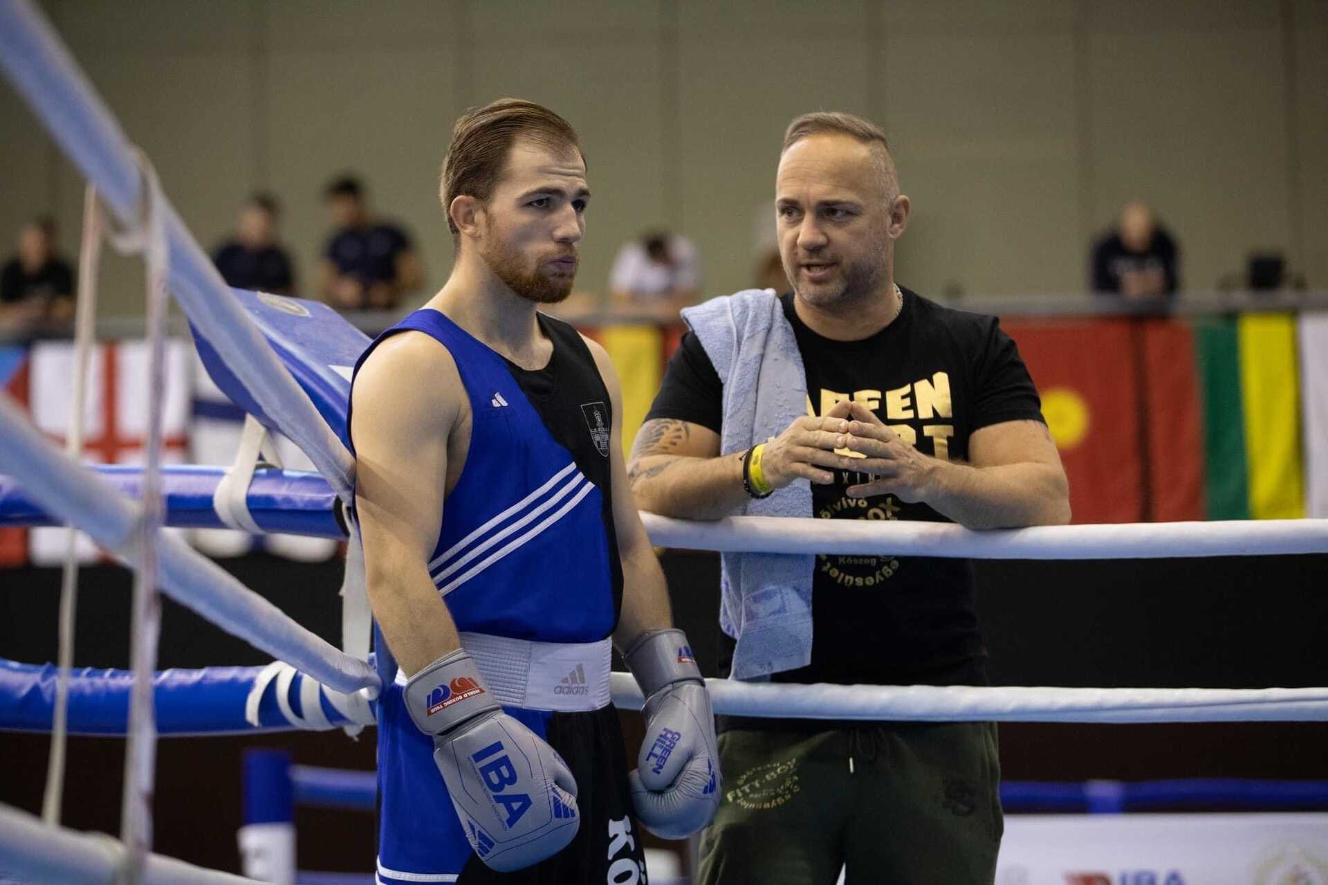 Debrecenben bunyóztak a Fitt-Box vasi ökölvívói