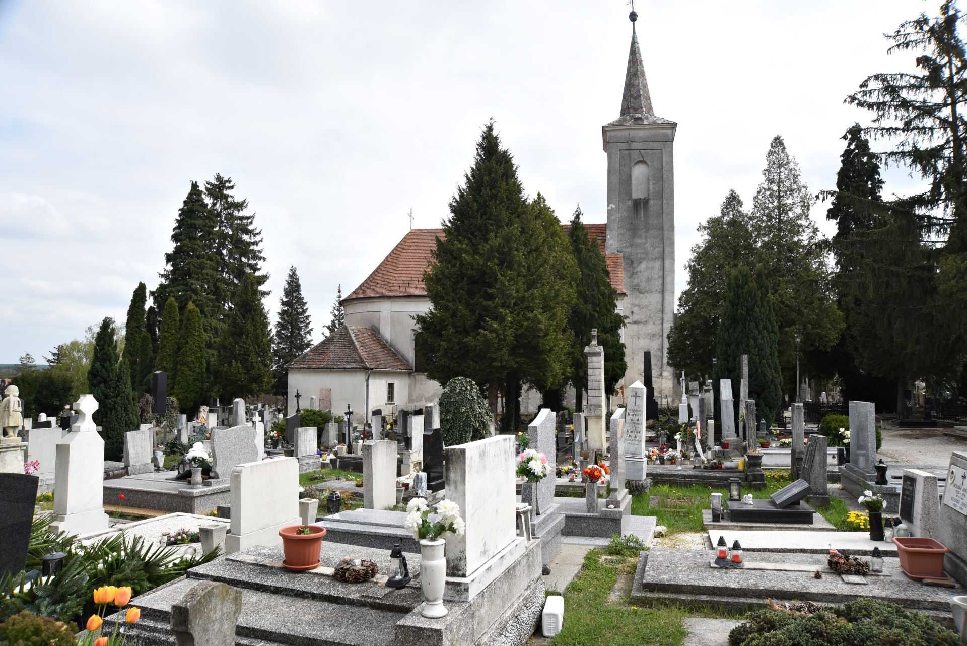 Sokmilliárdos felújítás a kőszegi templomokon: három templomnál komoly ...
