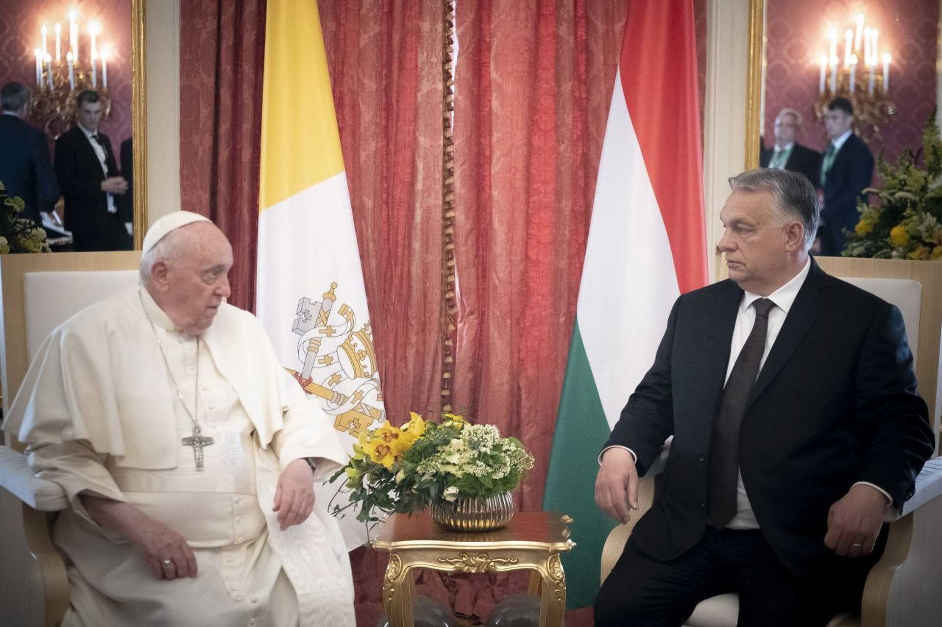Így találkozott Ferenc pápa Orbán Viktorral