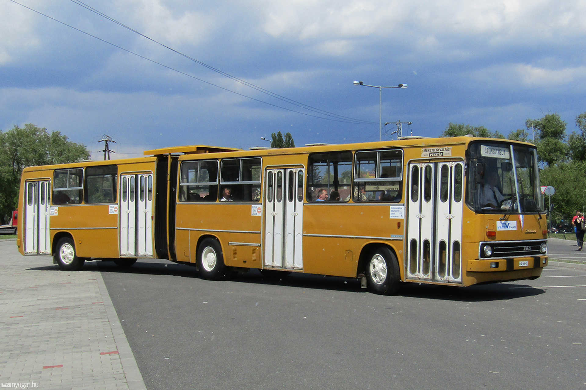 Szombathelyi busz is csuklott az első Ikarus találkozón