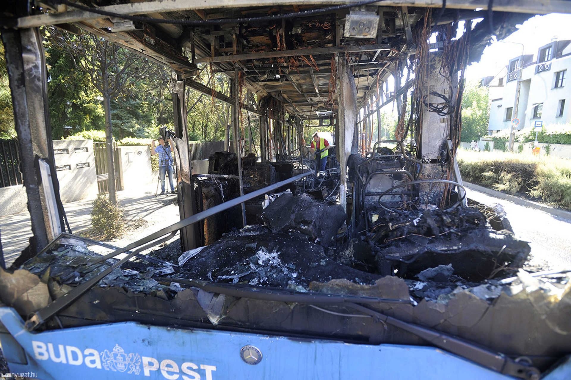 Így néz ki egy frissen kiégett BKV-busz