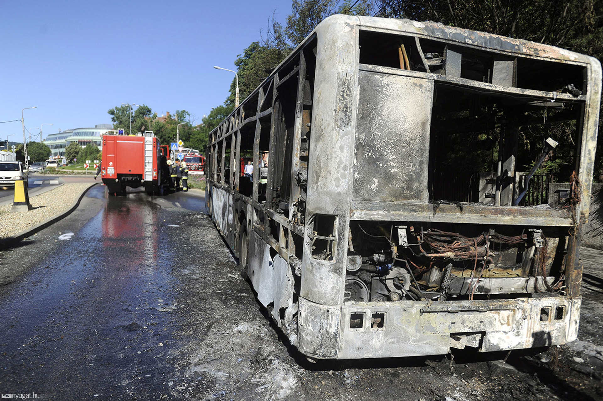 Így néz ki egy frissen kiégett BKV-busz