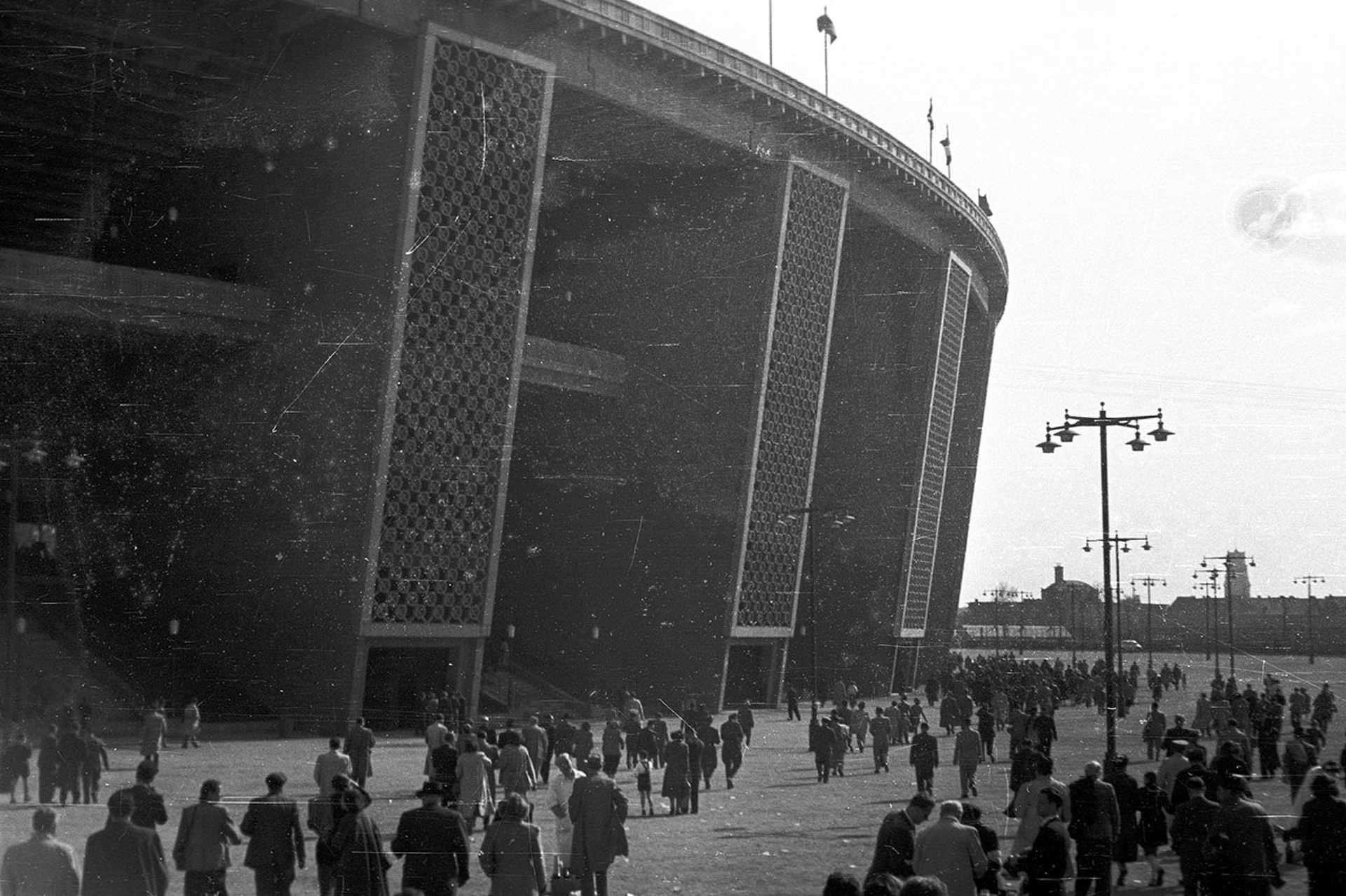Amikor a pályák még tele voltak - stadionok, anno