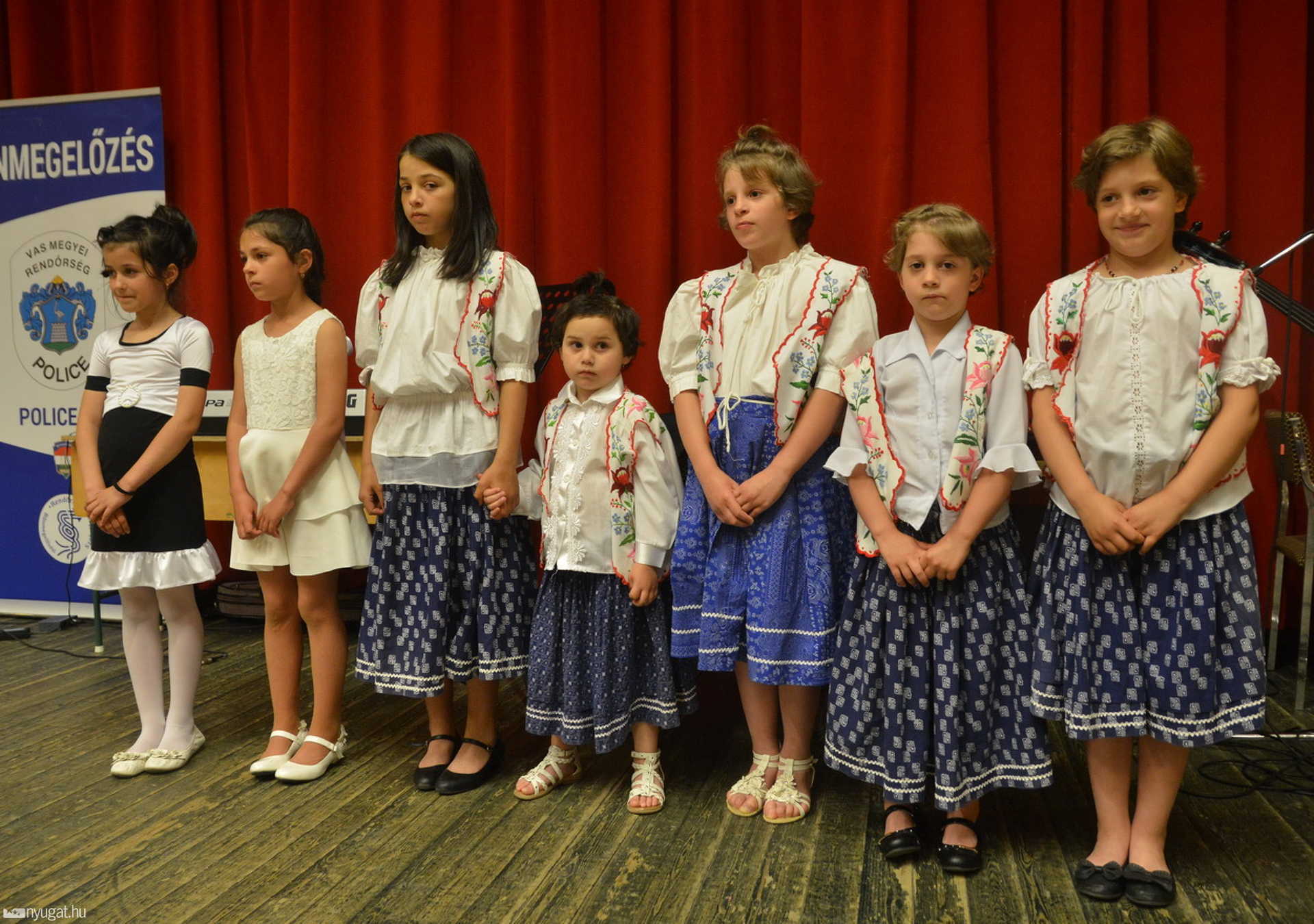 "Ki Mit Tud?" Gyerekeknek, a rendőrség szervezésében - videón a legjobb ...