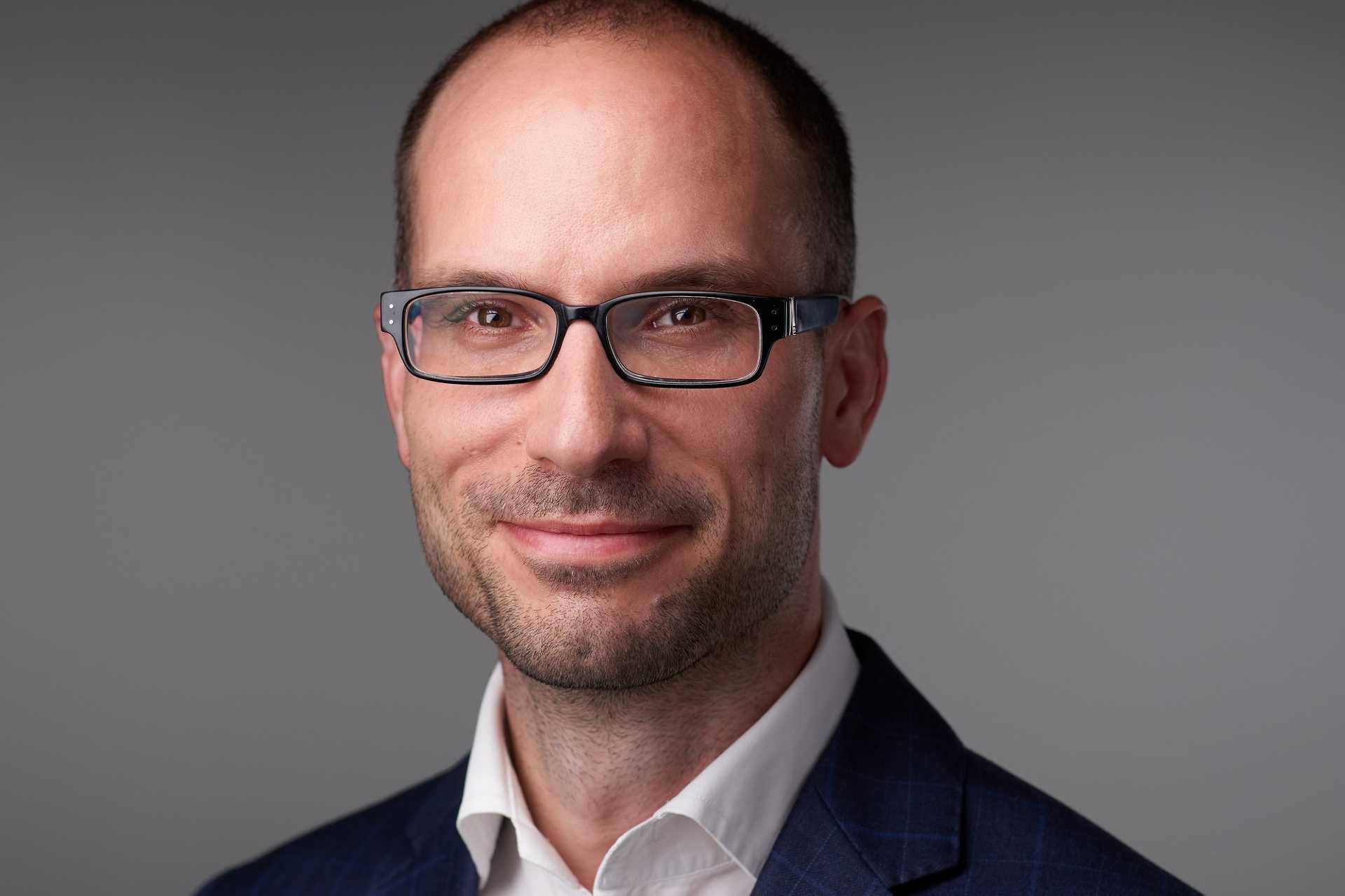 Tudta, hogy Szombathelynek van egy bőrgyógyásza, aki magánorvosként ...