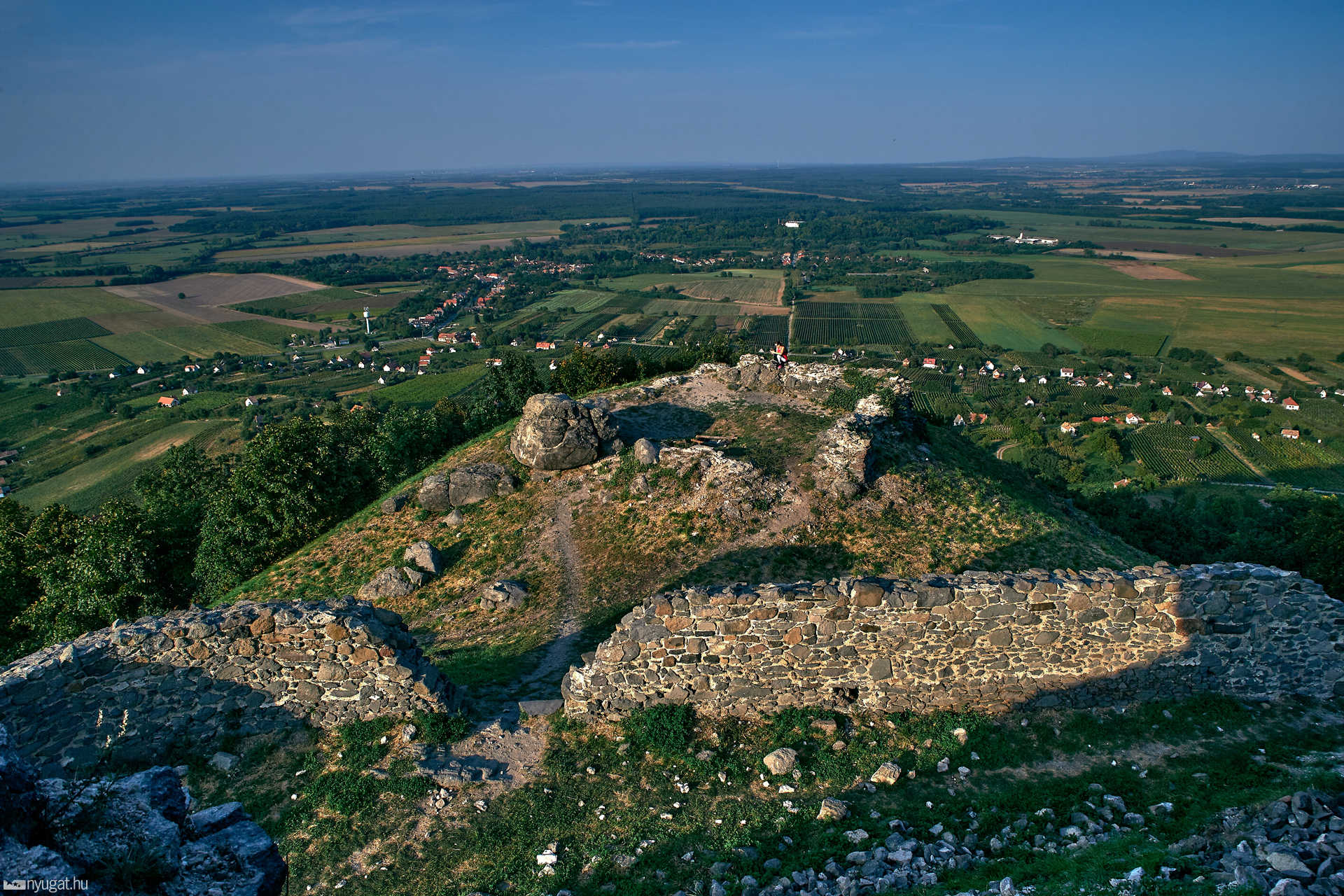 Így néz ki most a Somlói vár, melyet egykor nagy hadvezérek birtokoltak