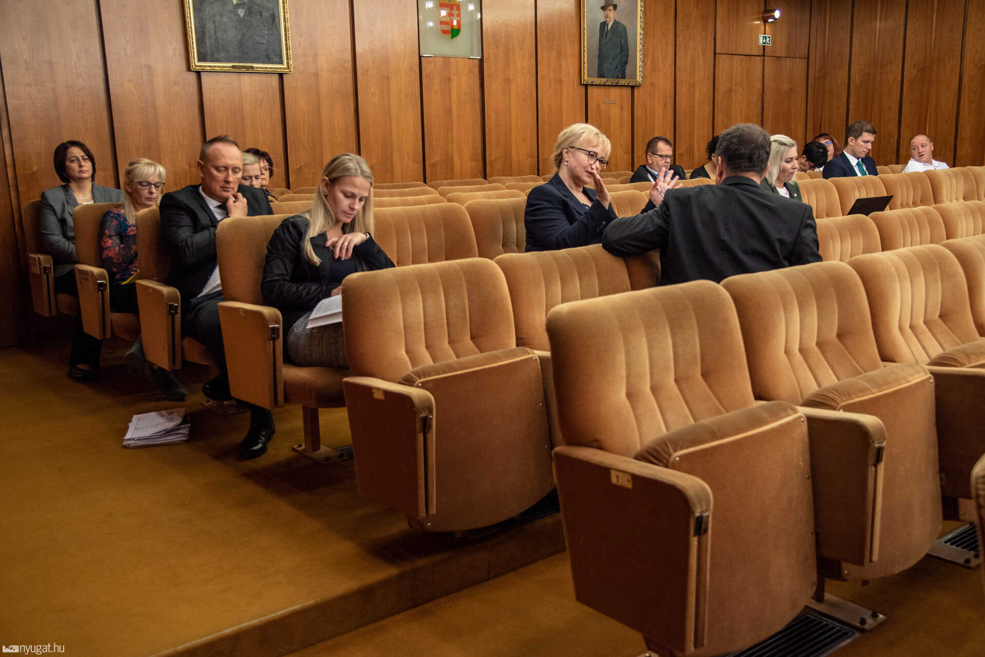 Új buszmenetrend, új Agora-igazgató, Homlok Zsolt tényleg a Haladás ...