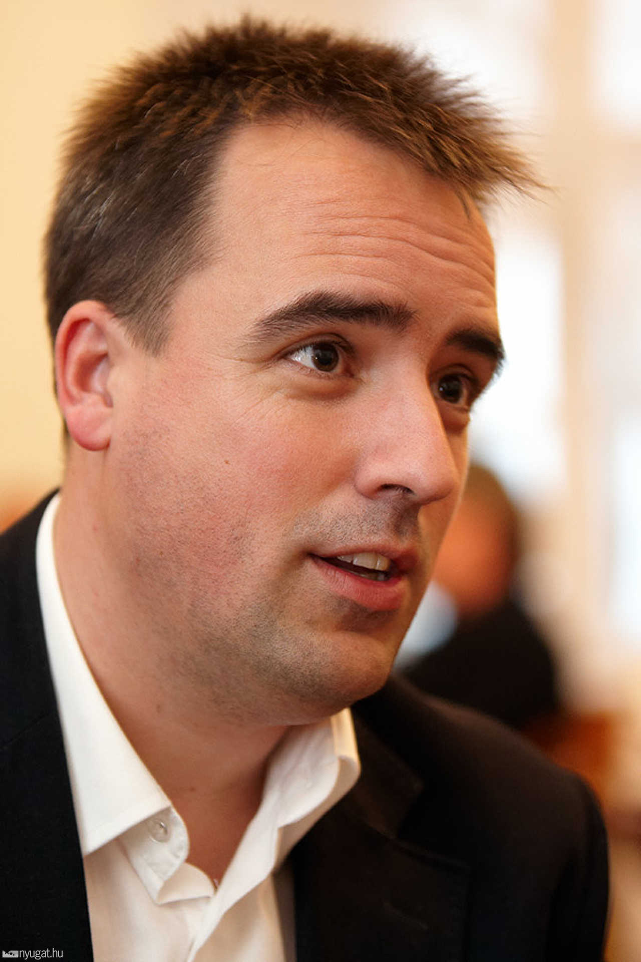 Török Gábor politológus: újságíróként indult Szombathelyen