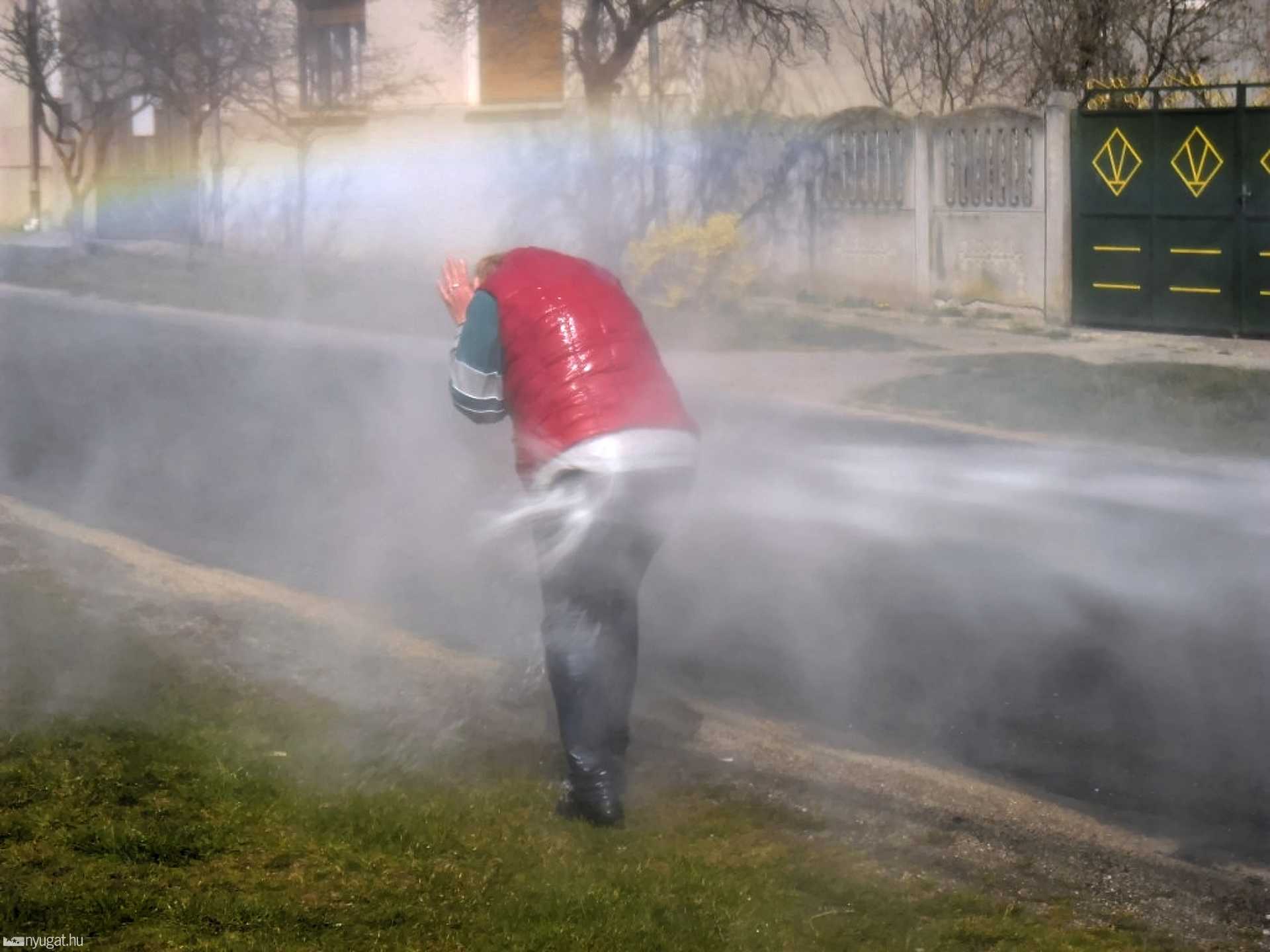 Honnan ered a locsolkodás hagyománya?
