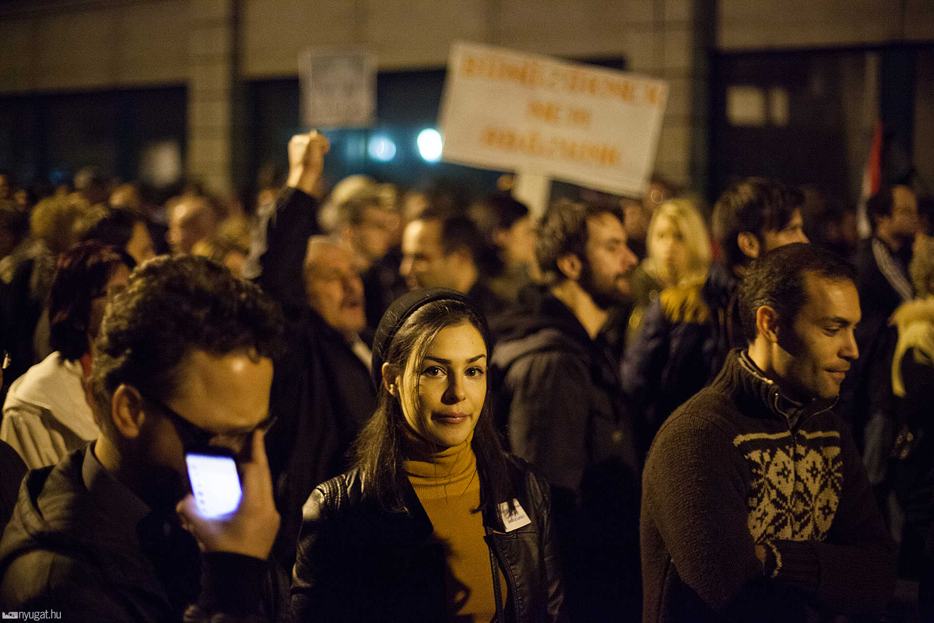 Megtisztulunk vagy egy trágyadomb leszünk - ezrek tüntettek a NAV ...