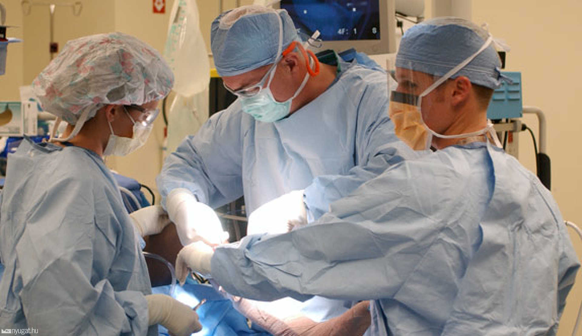 Mennyit ér egy orvos itthon és külföldön?